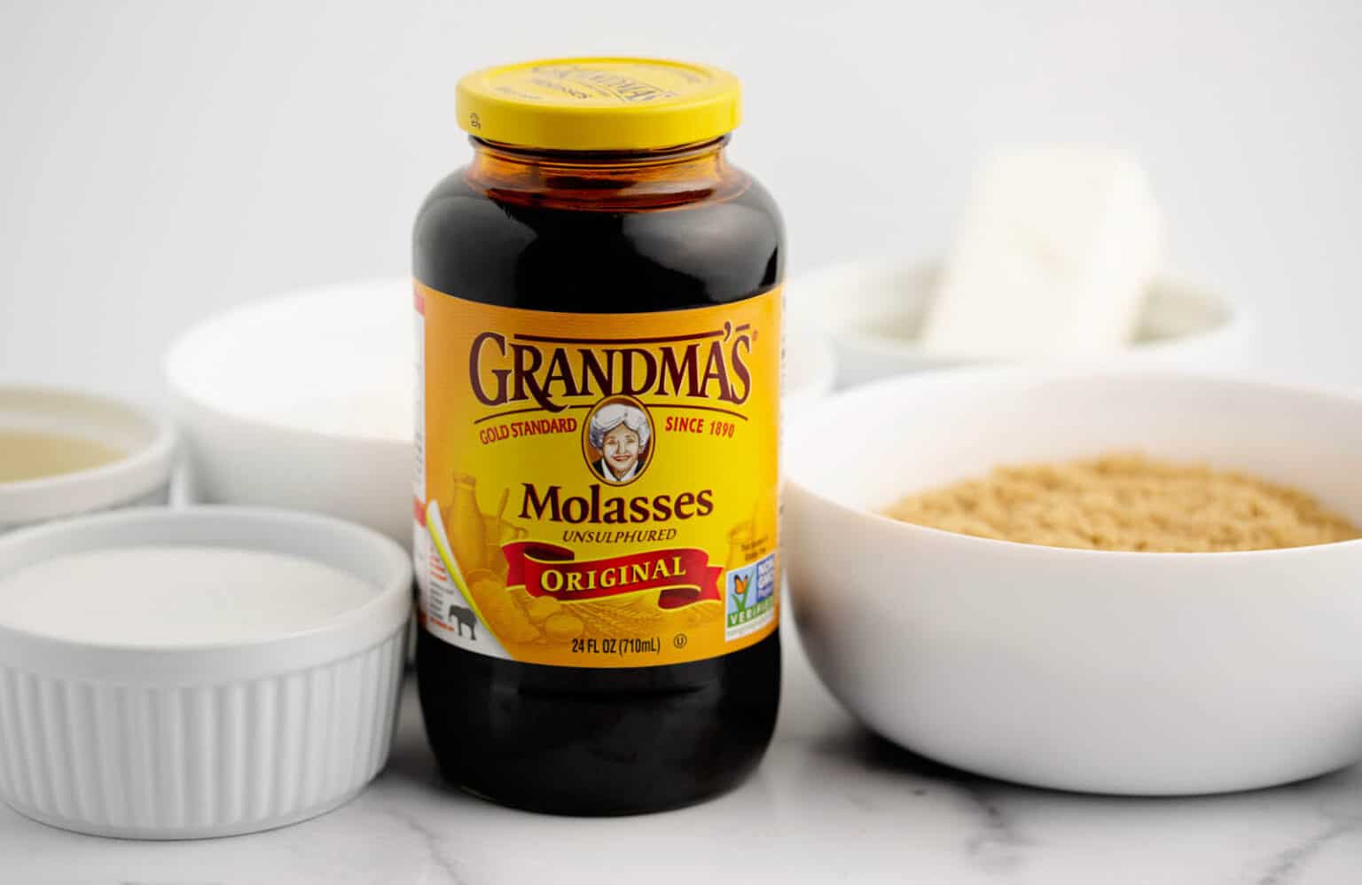 Grandma's Old Fashioned Molasses Cookies (Crinkly, Soft, Chewy)