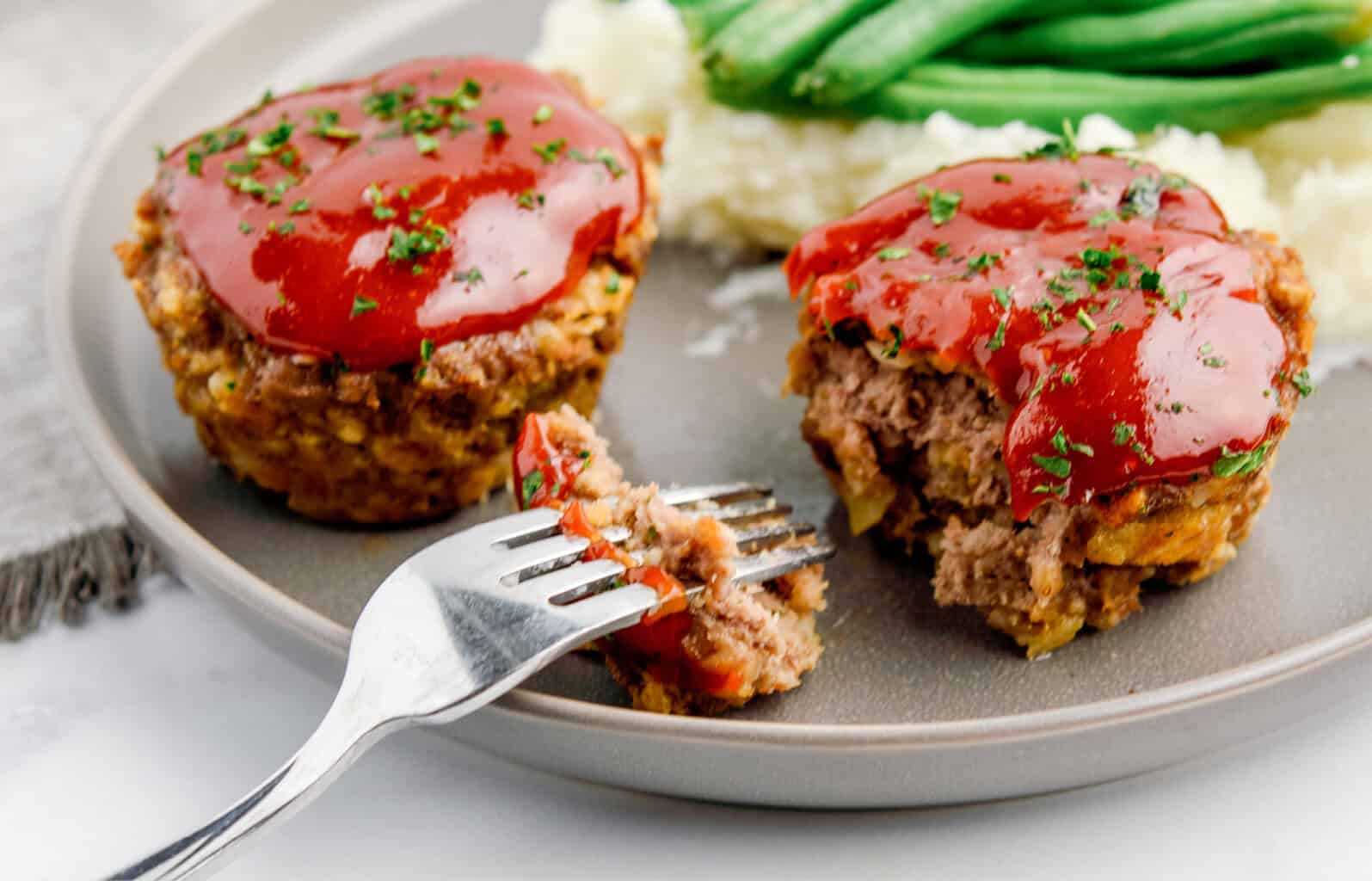 Mini Meatloaf in Muffin Tin Cups - Quick & Delicious Meal!
