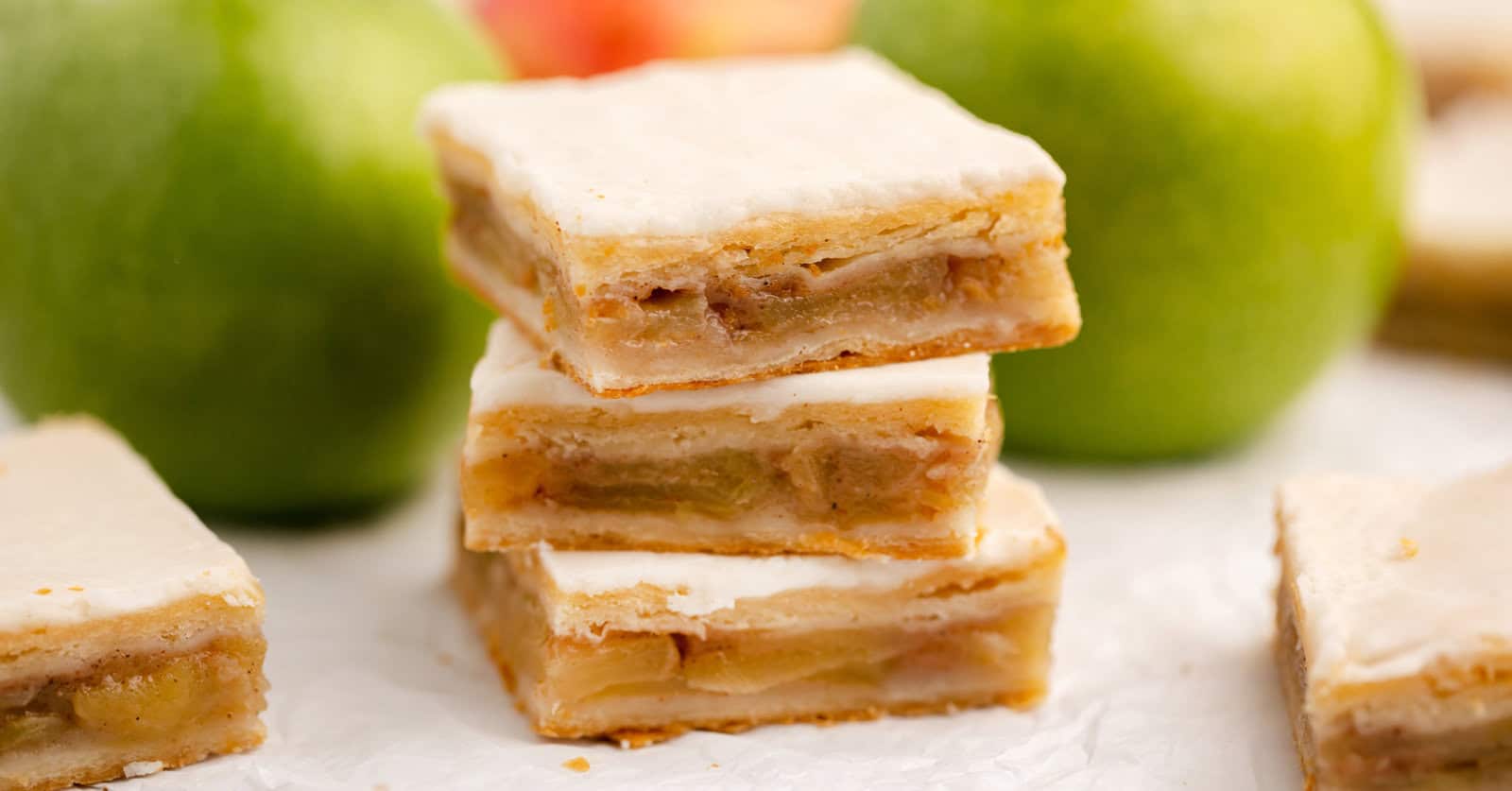 Frosted Apple Pie Bars (Buttery and Flaky) - Northern Yum