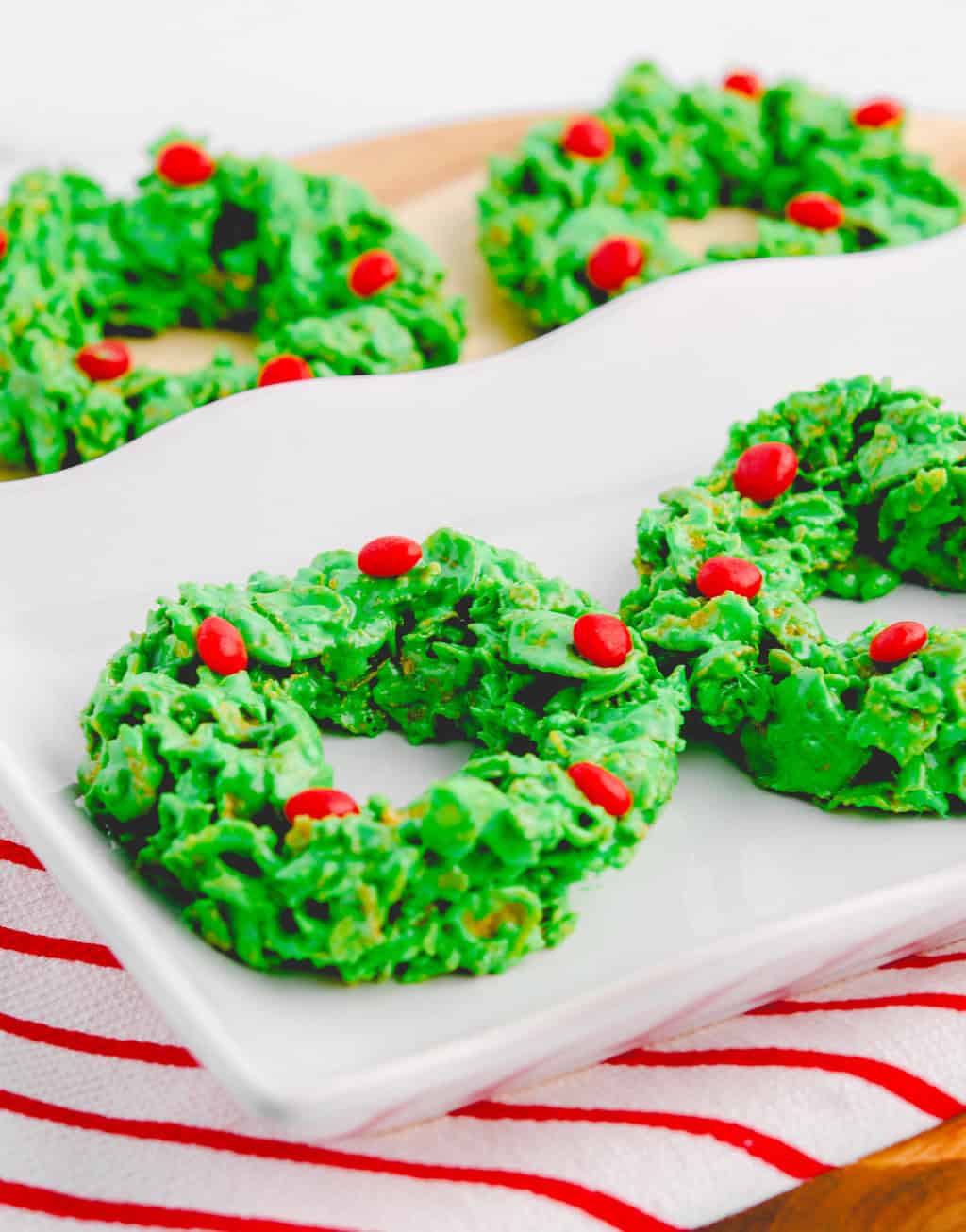 Christmas Corn Flake Wreaths - Easy, No-Bake Holiday Treat