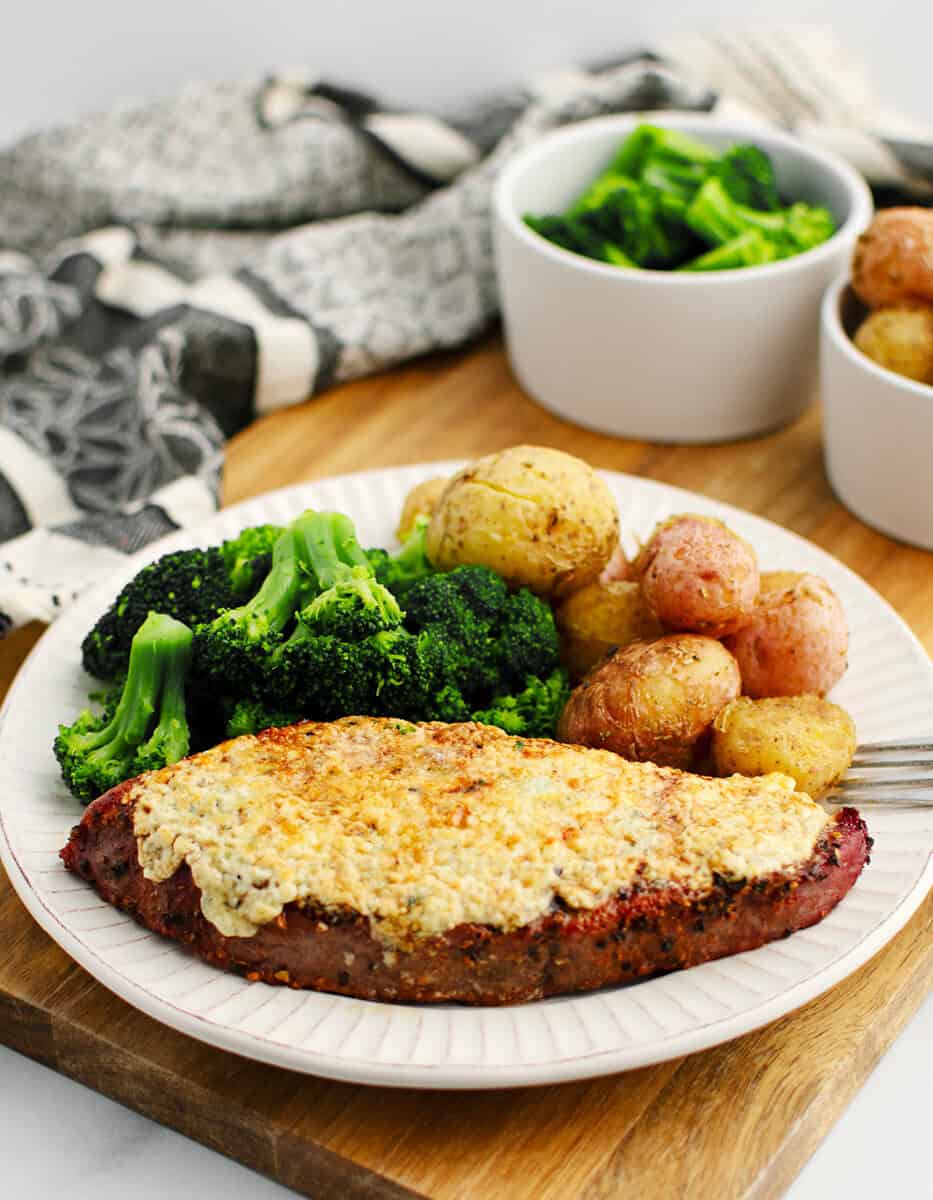 38 Hearty Meat and Potato Recipes (Delicious & Satisfying!)